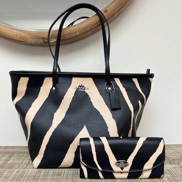 Coach | Bags | Coach Zebra Tote Purse And Matching Wallet Black And Off ...